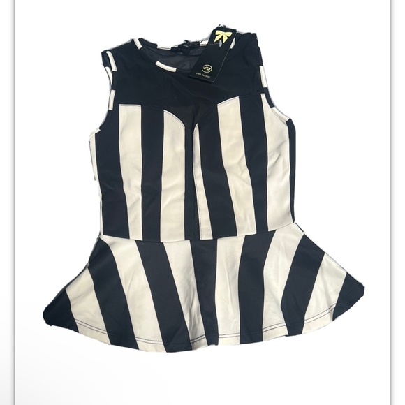 Iris Basic | Tops | Nwt Iris Basic Mermaid Top | Poshmark